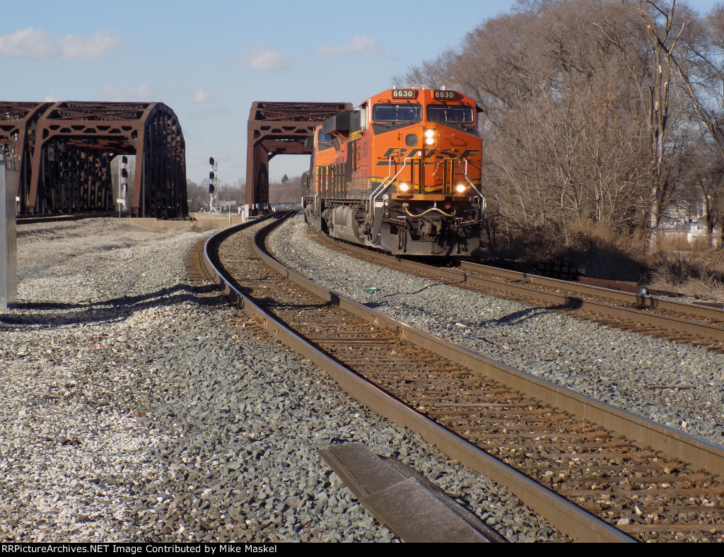BNSF 6630